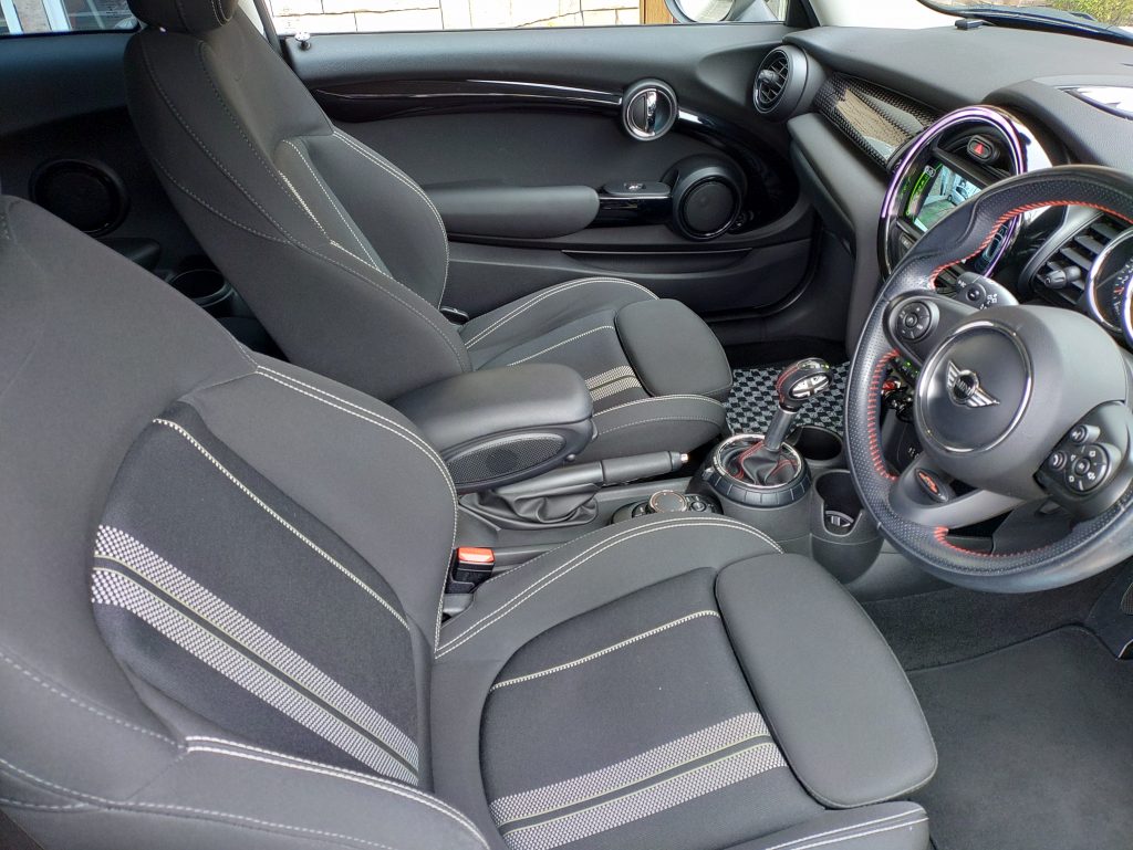 2017 BMW MINI Cooper SD | 名古屋市天白区の輸入車専門店プロリンク